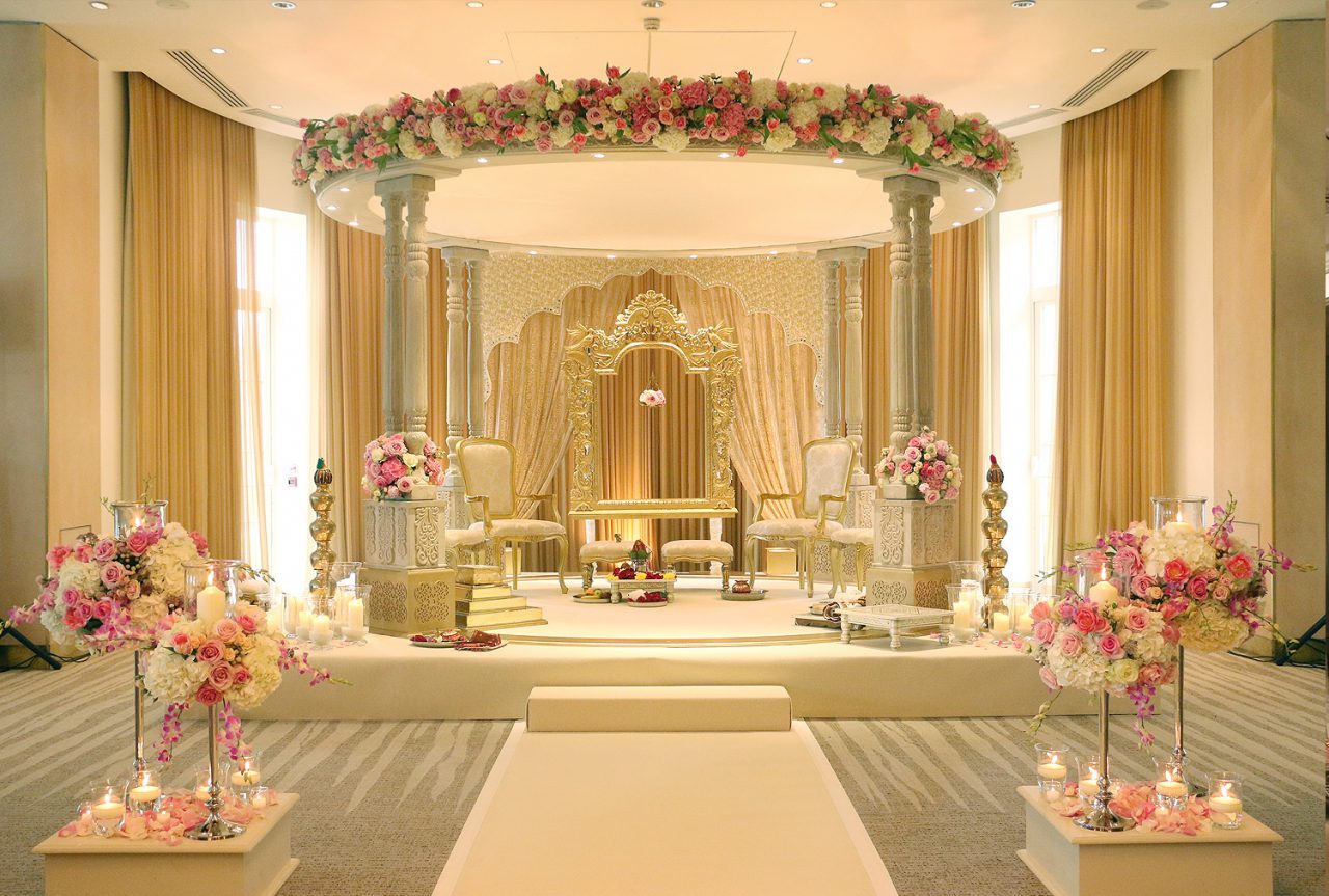 Meghranee 6 Pillar Round Mandap